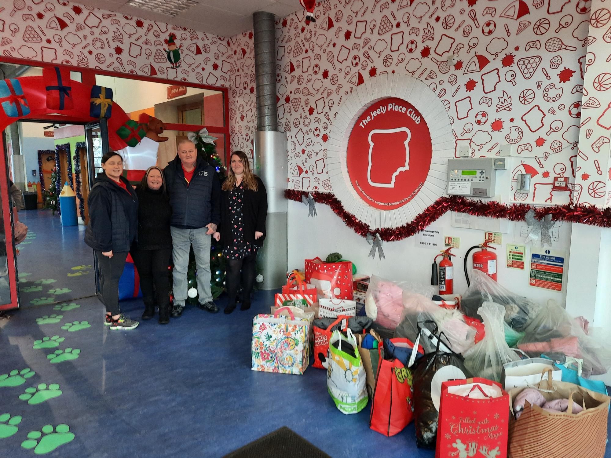 Jeely Piece Club Winter Warmer Appeal - Veitchi Group